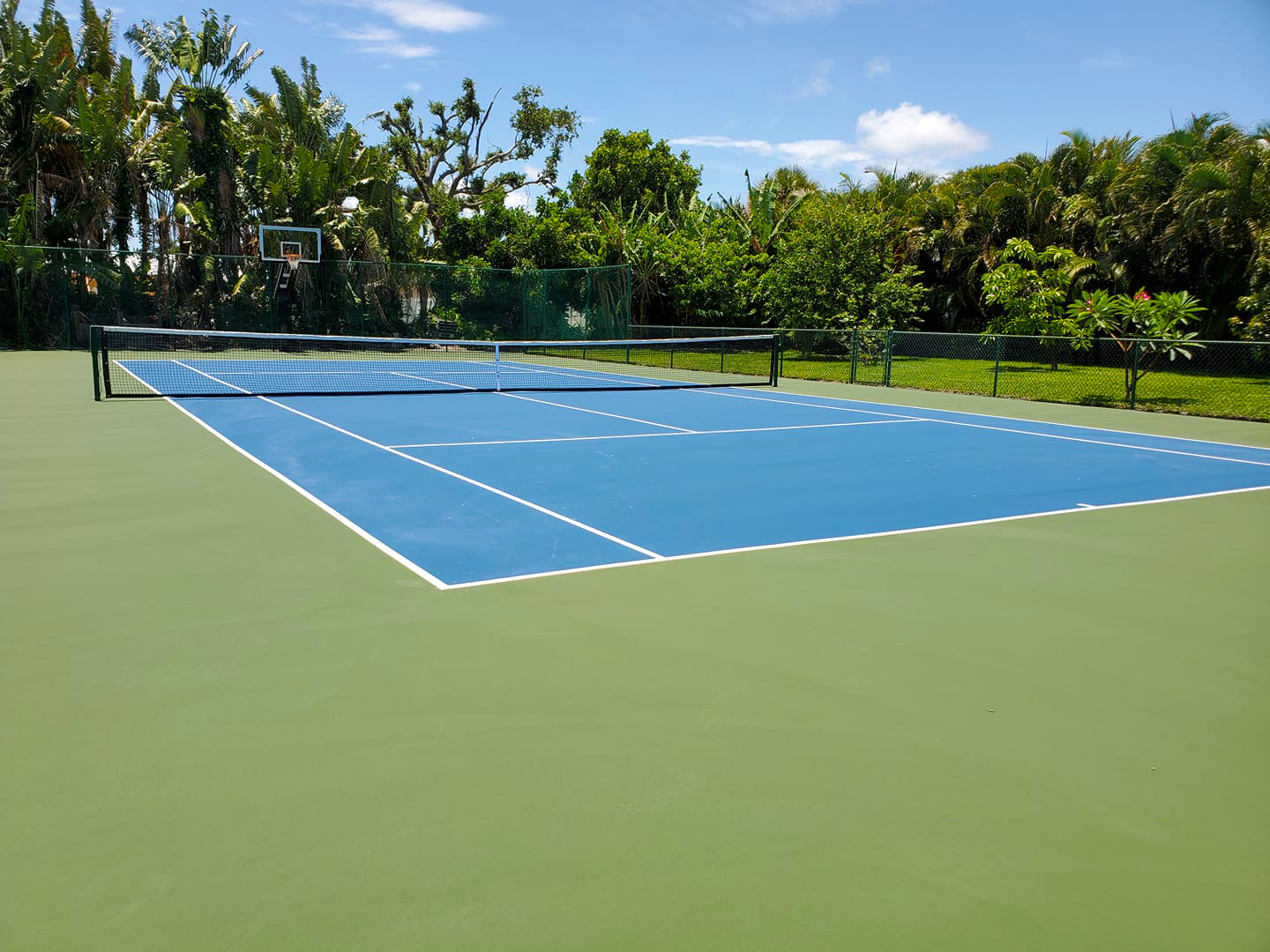 Clay Courts vs Hard Courts | Professional Tennis Court Services